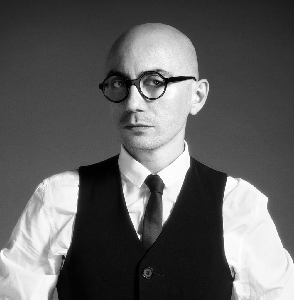 Pablo Ramírez. “En tiempos de crisis la fantasía crece” – PuroDiseño