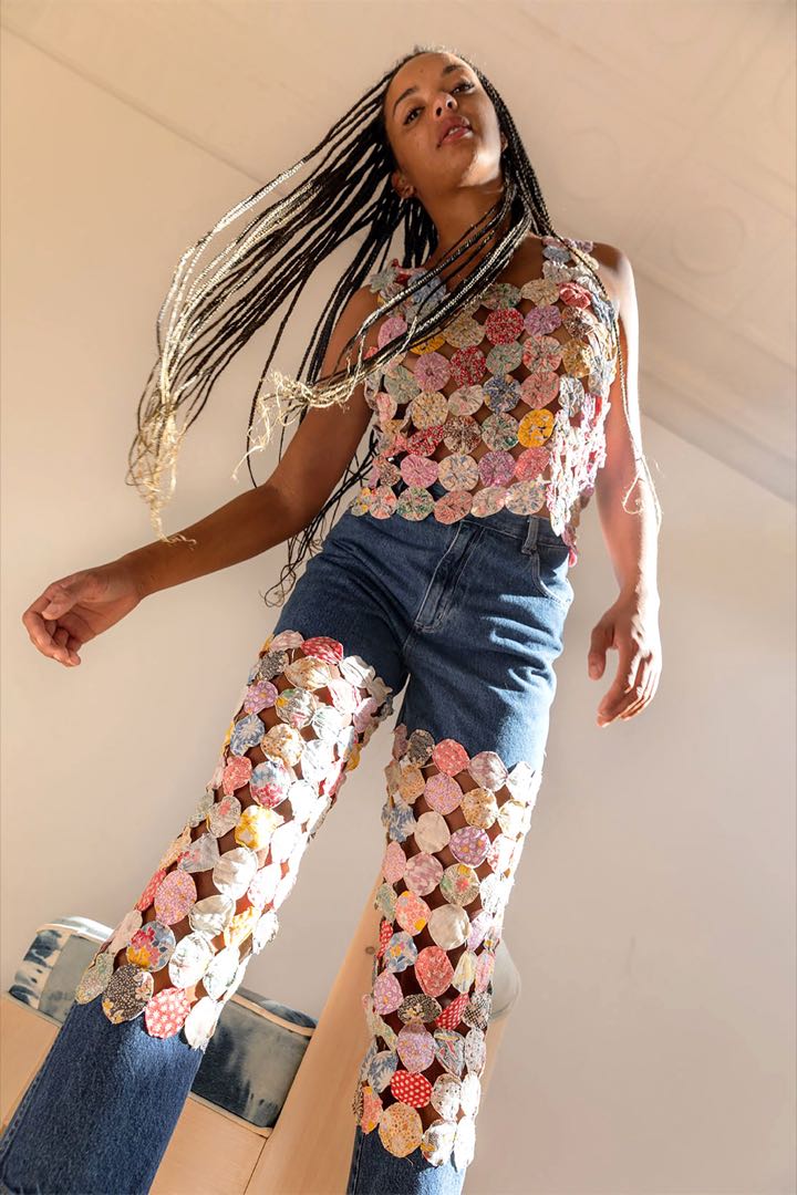 Una colección de moda reciclada y sin género “fuera de serie” – PuroDiseño