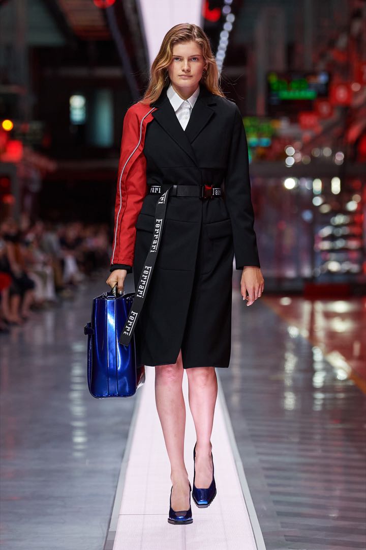 Ferrari presentó su primera colección de moda: de la pista a la ...