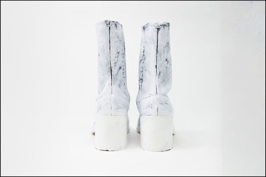 Estos son los dos zapatos más extravagantes en el comienzo de la ...