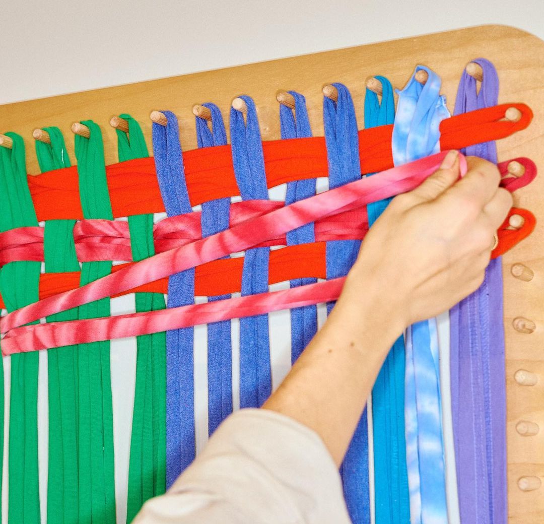 Elise McMahon crea objetos y prendas a partir del reciclado de telas ...