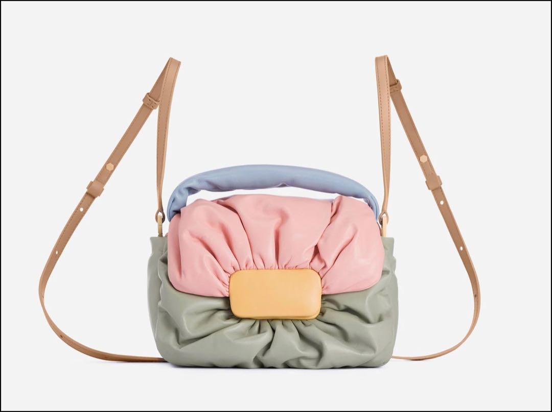 Milouye y Pyer Moss tienen las carteras más inspiradoras de 2022 ...