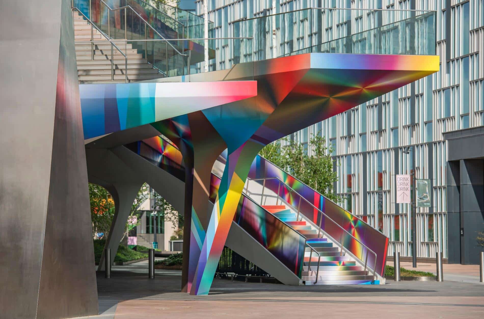 ¿Quieres ser Felipe Pantone? El artista que llena de color y luces las ...