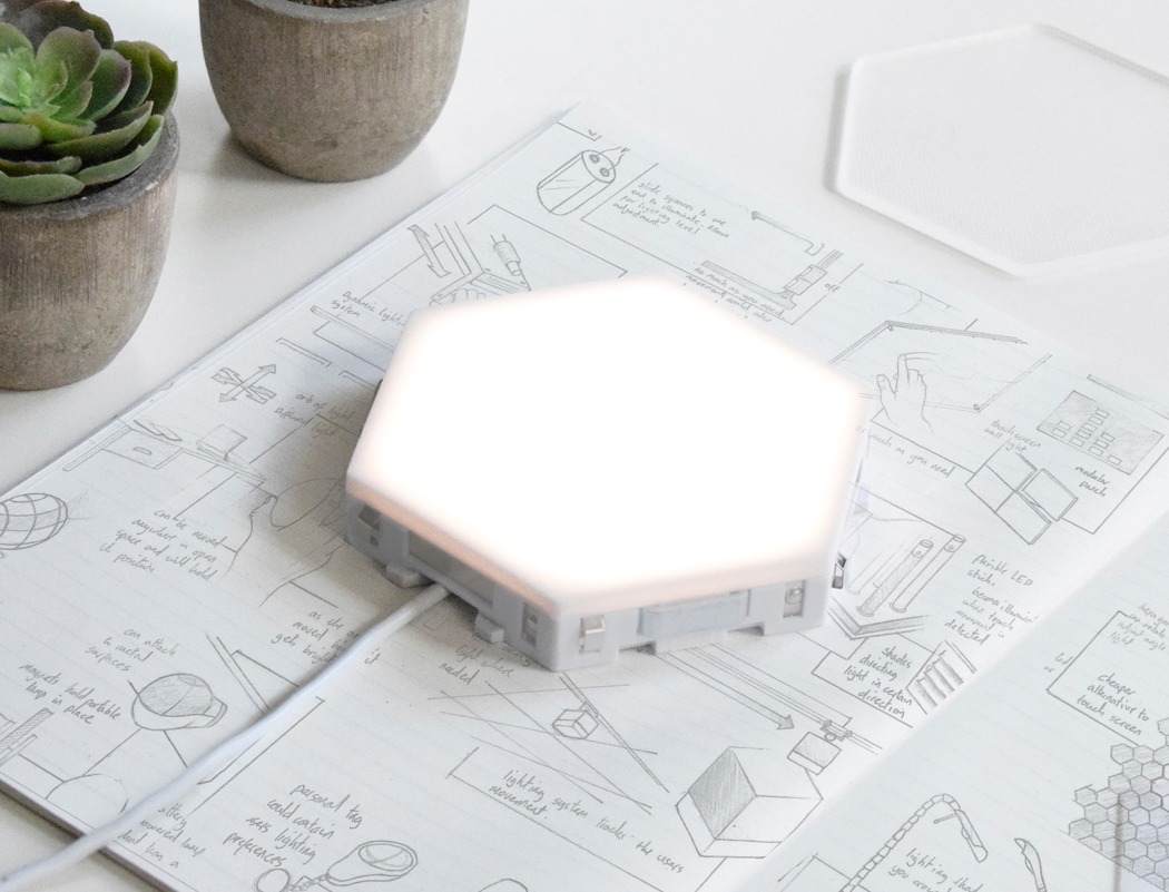 Una lámpara con diseño, modular y de iluminación ¡al toque! – PuroDiseño