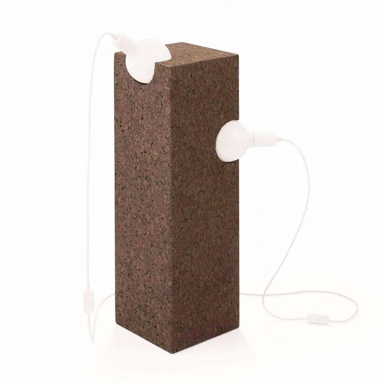 El corcho negro: un producto símbolo de Portugal convertido en material ...