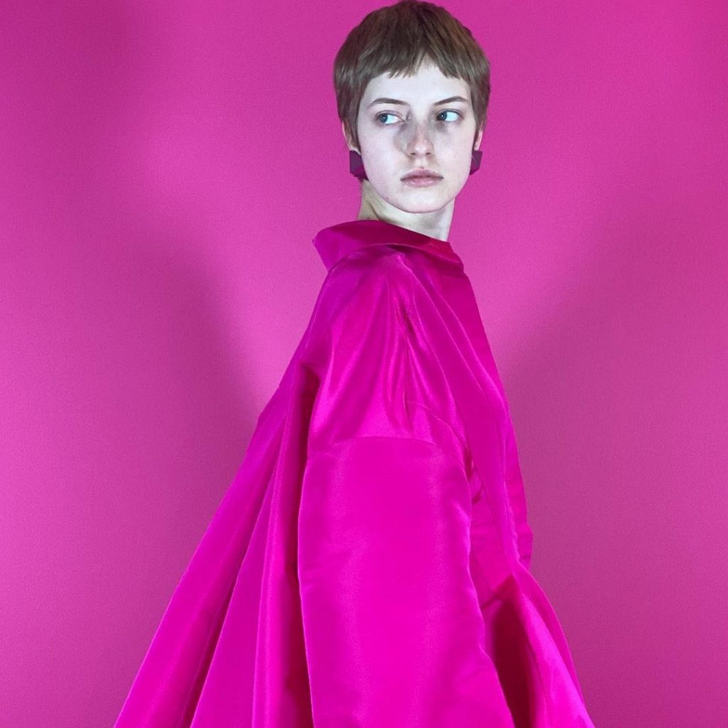 Así es la vida color de Pink PP Valentino: la moda se viste de rosa ...