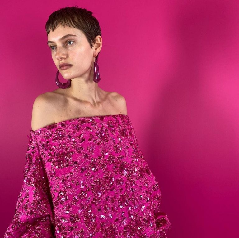 Así es la vida color de Pink PP Valentino: la moda se viste de rosa ...