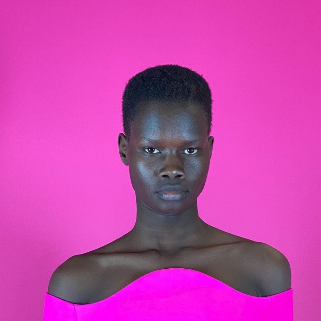 Así es la vida color de Pink PP Valentino: la moda se viste de rosa ...