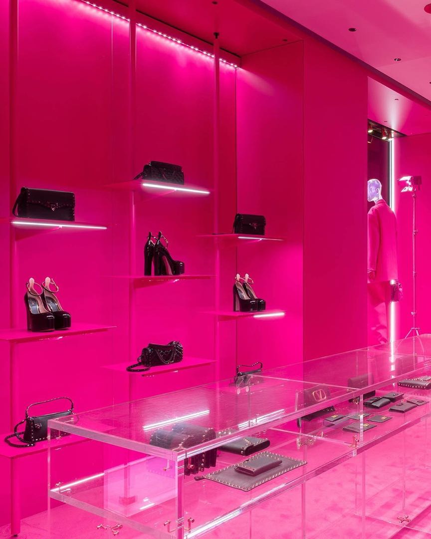 Así es la vida color de Pink PP Valentino: la moda se viste de rosa ...