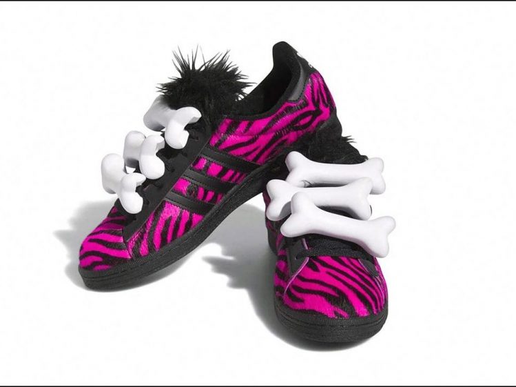 Las zapatillas con huesos desmontables de adidas x Jeremy Scott: la ...