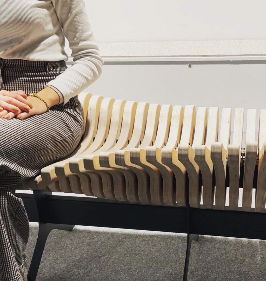 El Surf Bench es un banco de diseño nacido para revolucionar las salas ...