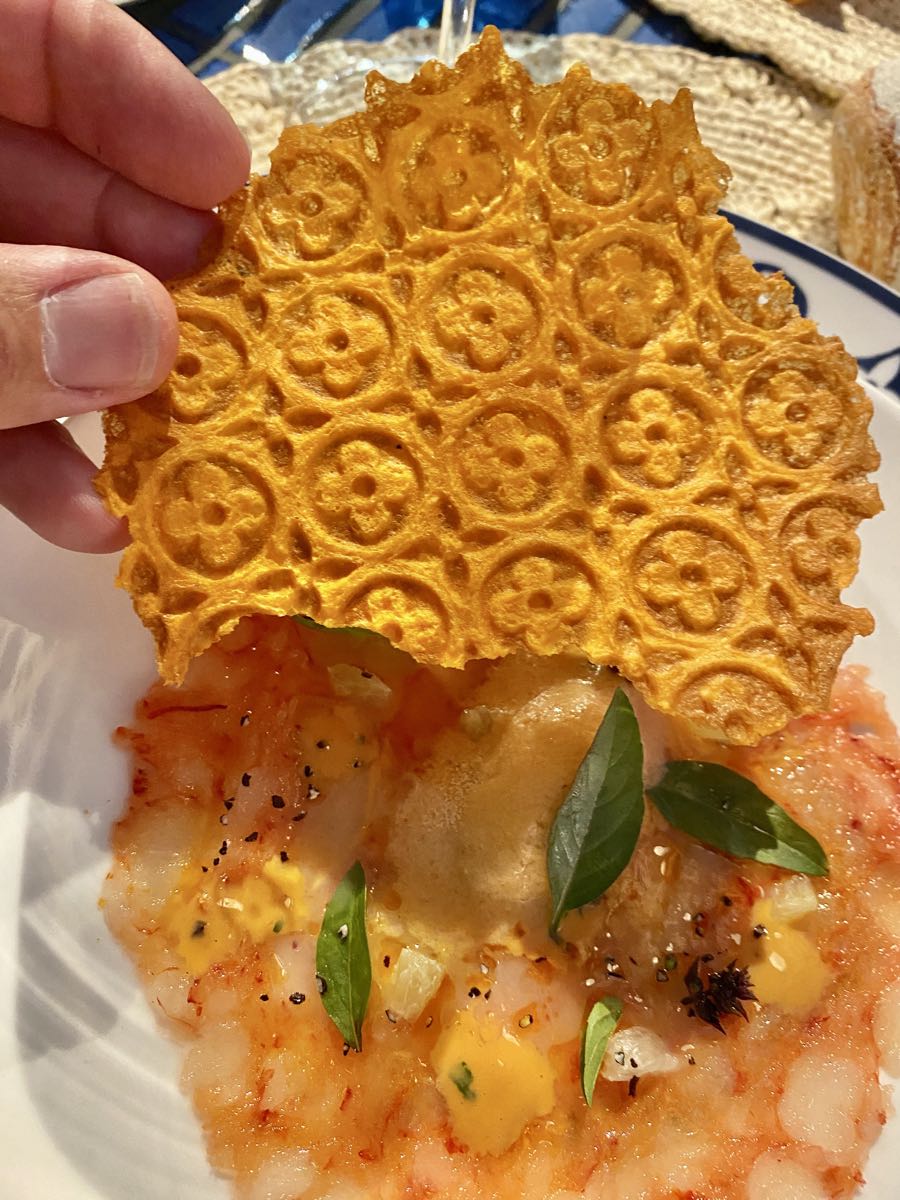 Así es el diseño y decoración del restaurante de Louis Vuitton en Saint ...