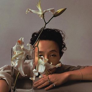 Robert Wun es el nuevo diseñador de moda estrella (¡y sus prendas brillan!) – PuroDiseño