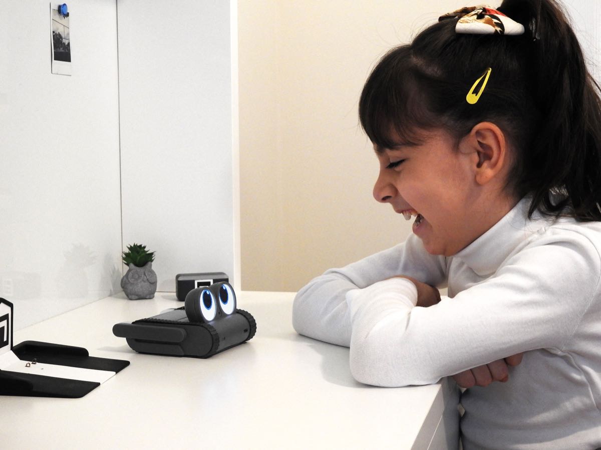 Doly es ¡mucho más que “el robot Tamagotchi” más lindo del mundo ...