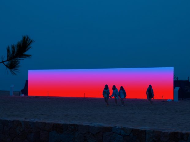 La artista digital Krista Kim "ilumina" la nueva instalación de Sphere ...