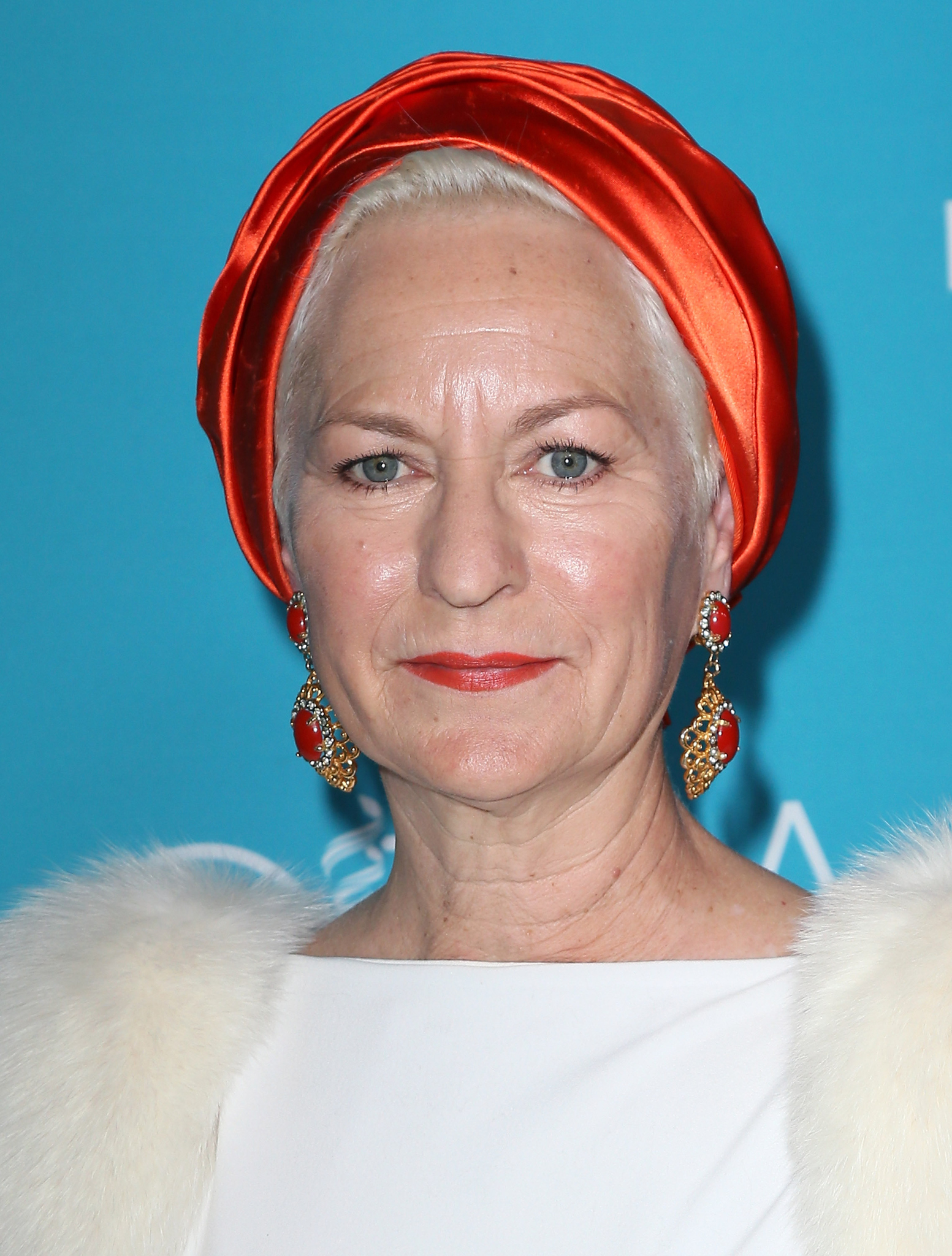 Lou Eyrich cuenta cómo diseñó el vestuario de la serie “FEUD: Capote vs. The Swans” – PuroDiseño