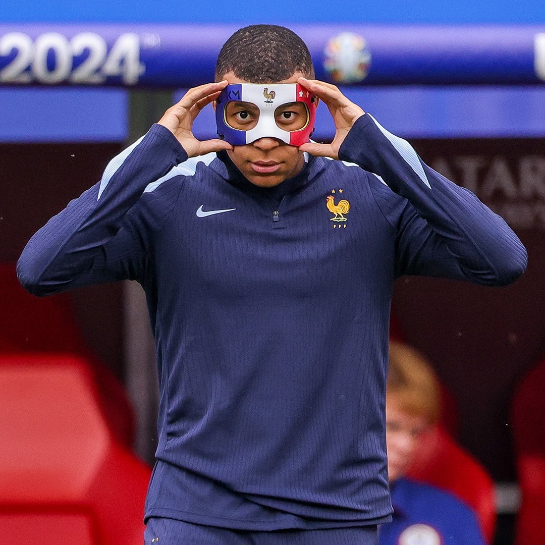 La extraordinaria máscara “prohibida” de Kylian Mbappé – PuroDiseño