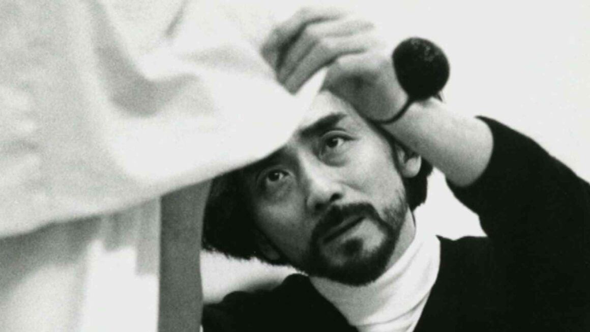 Yohji Yamamoto diseñó la camiseta de la selección de fútbol de Japón (y es un golazo) – PuroDiseño