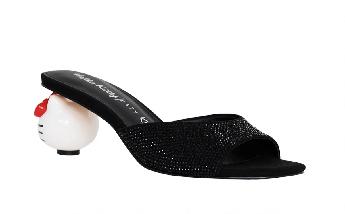 Katy Perry se sube a los zapatos de Hello Kitty más pop de 2024 ...