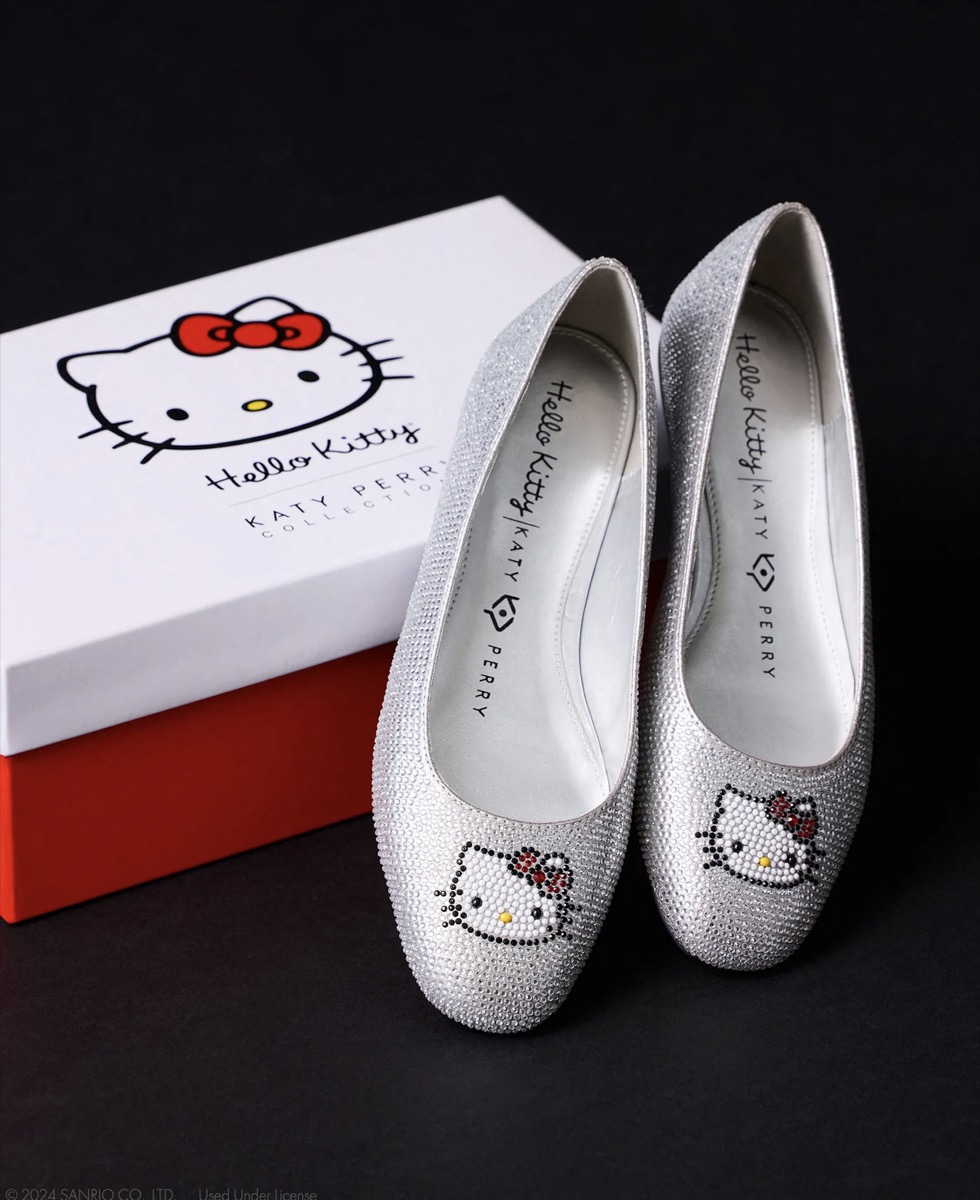 Katy Perry se sube a los zapatos de Hello Kitty más pop de 2024 ...