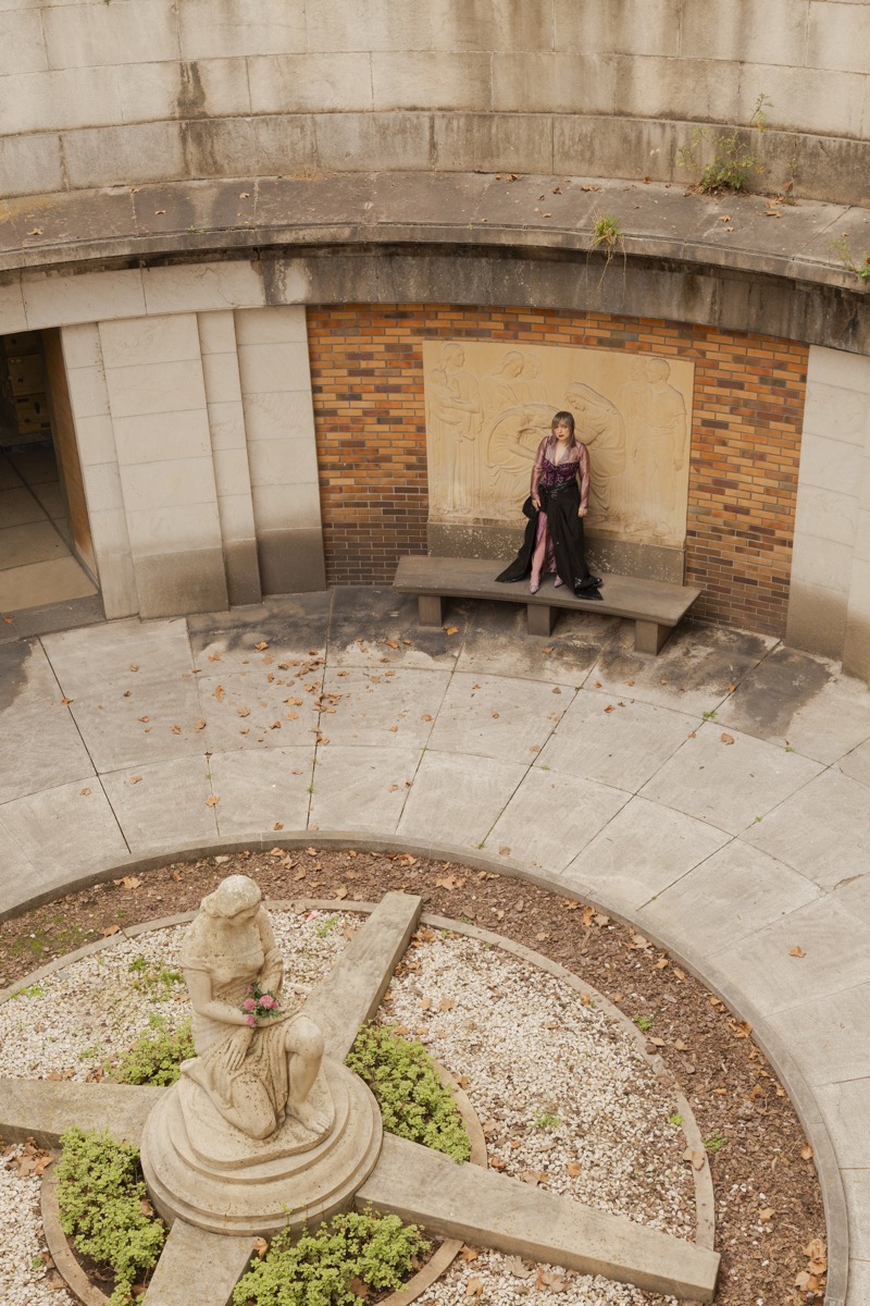 El extraño caso de los zapatos de Jessica Kessel y Mariana Enríquez ...