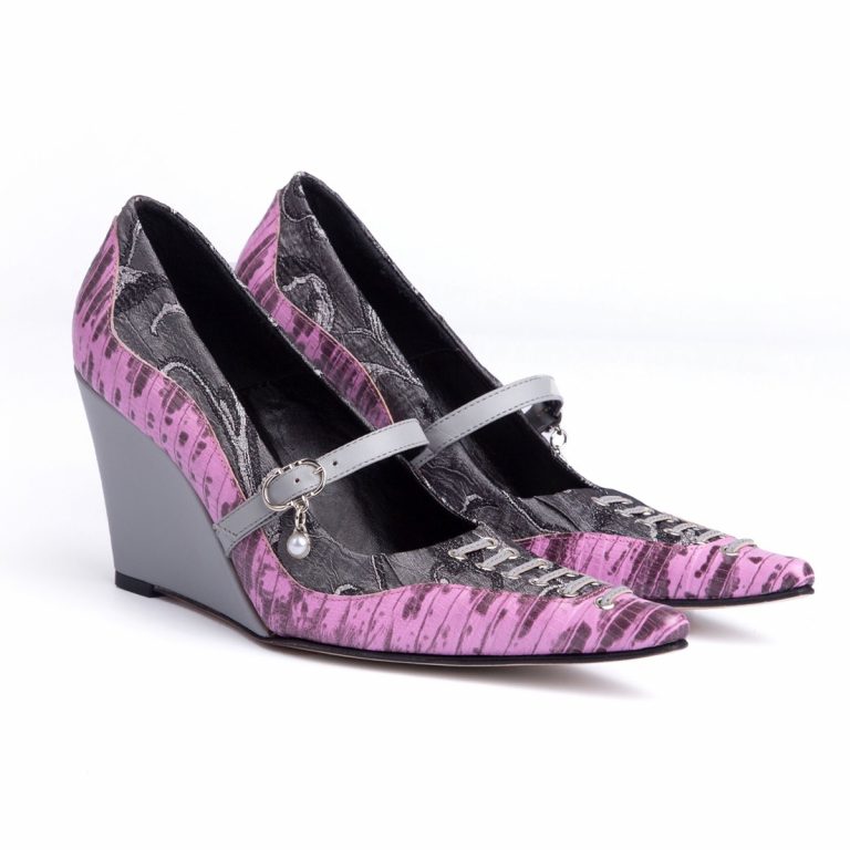 El extraño caso de los zapatos de Jessica Kessel y Mariana Enríquez ...