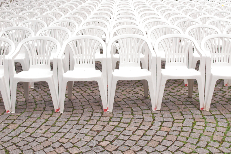 La silla Monobloc se convierte en ícono de marketing y diseño de la ...